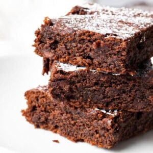 Clean-Eating Fudge Brownies to Enjoy Any Time of Year