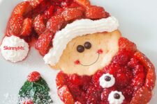 How to Make Santa Pancakes
