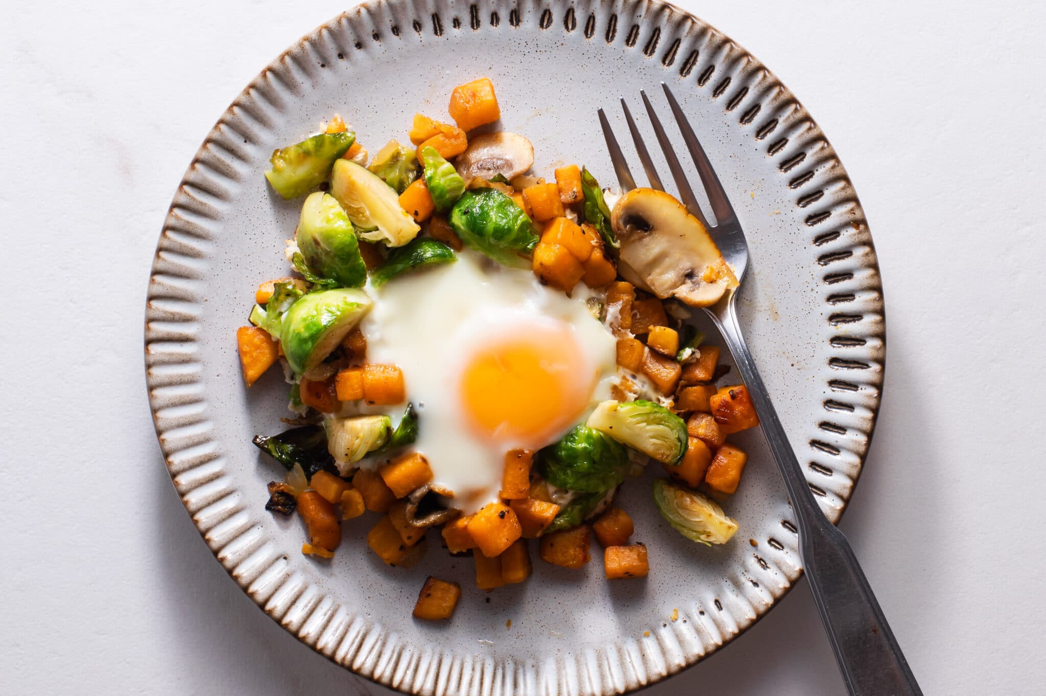 Clean Eating Refrigerator Oatmeal is a Super Simple Breakfast Option