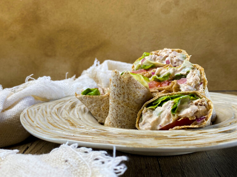 Spicy Sriracha Tuna Wraps